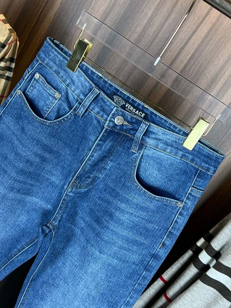 Legit Versace Jeans
