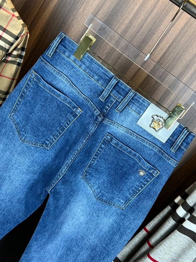 Legit Versace Jeans