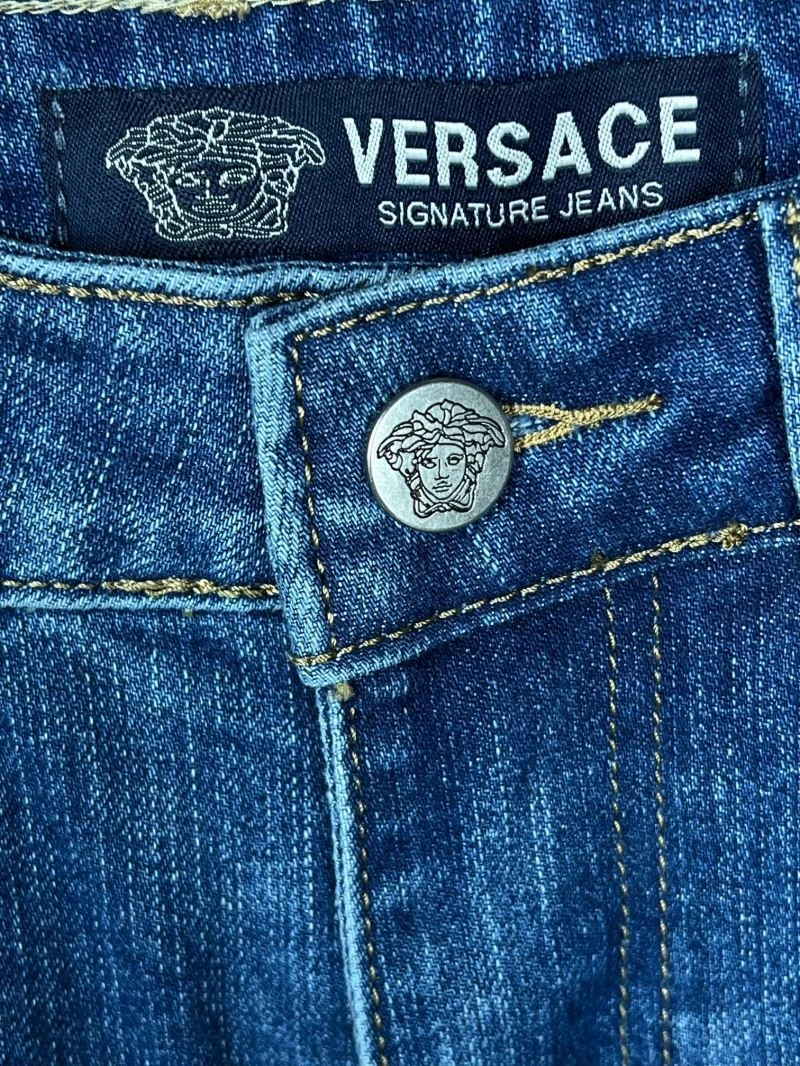 Legit Versace Jeans