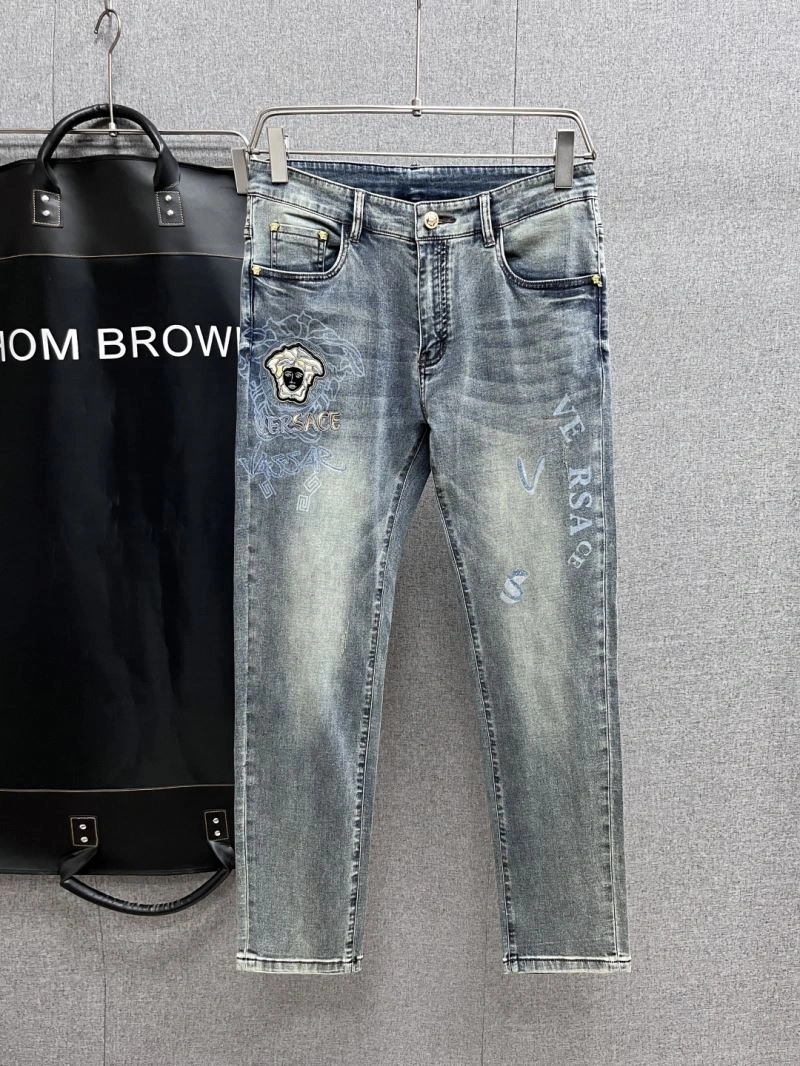 Cut-rate Versace Jeans