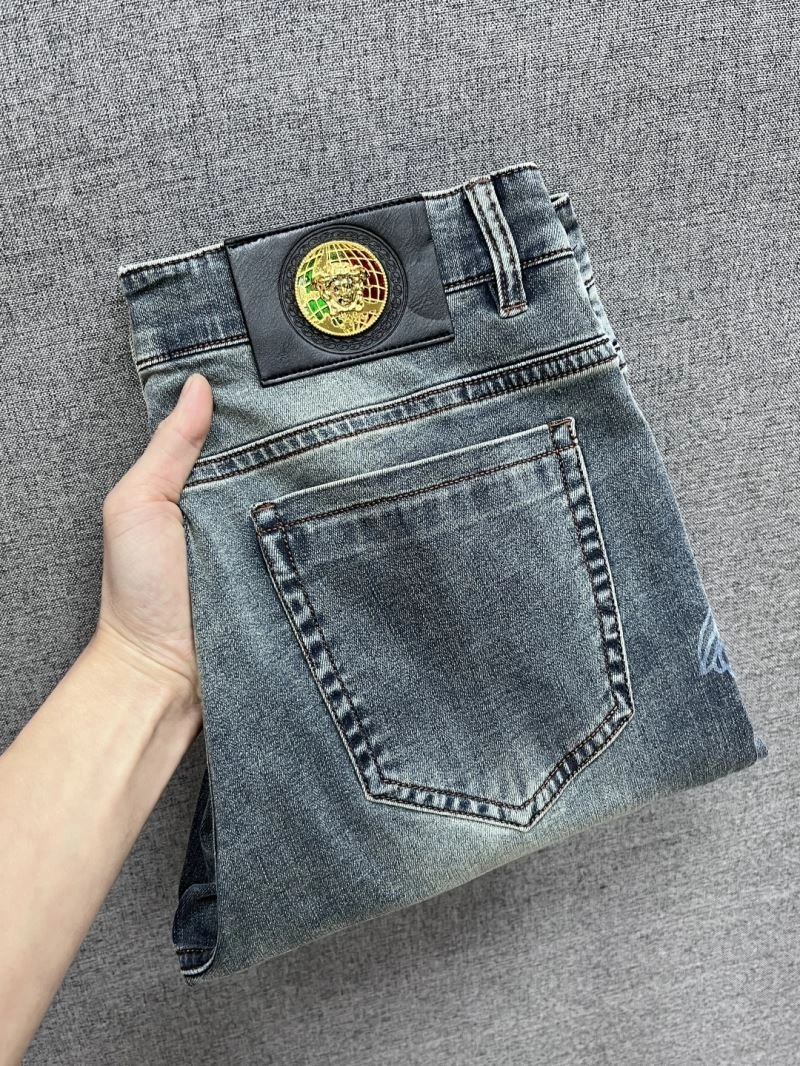 Cut-rate Versace Jeans