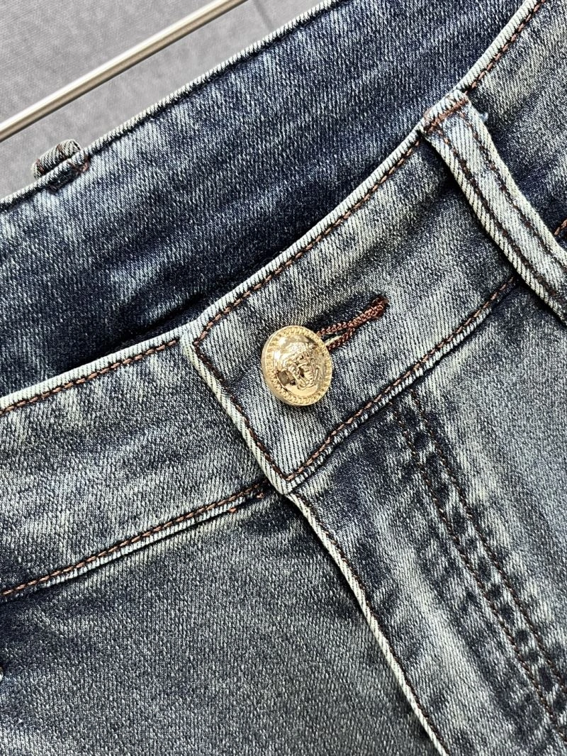 Cut-rate Versace Jeans