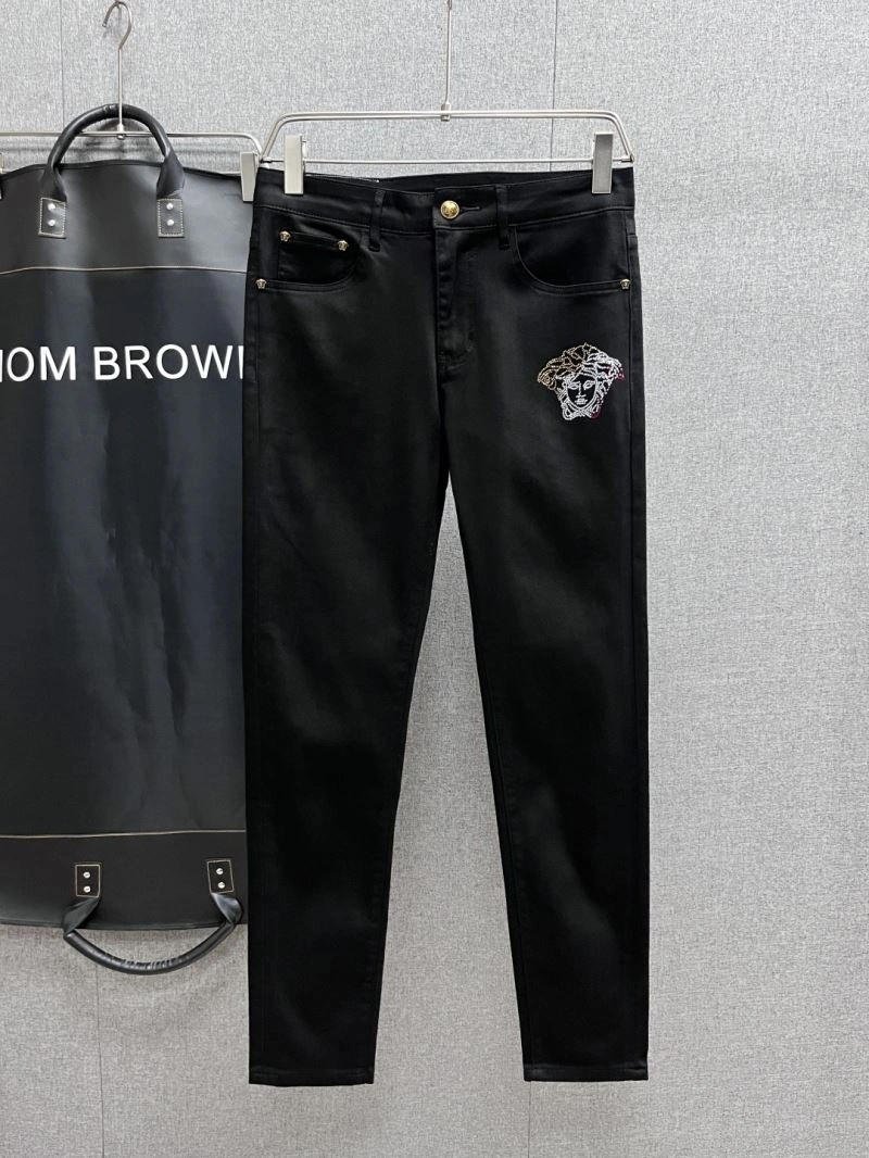 Inexpensive Versace Jeans