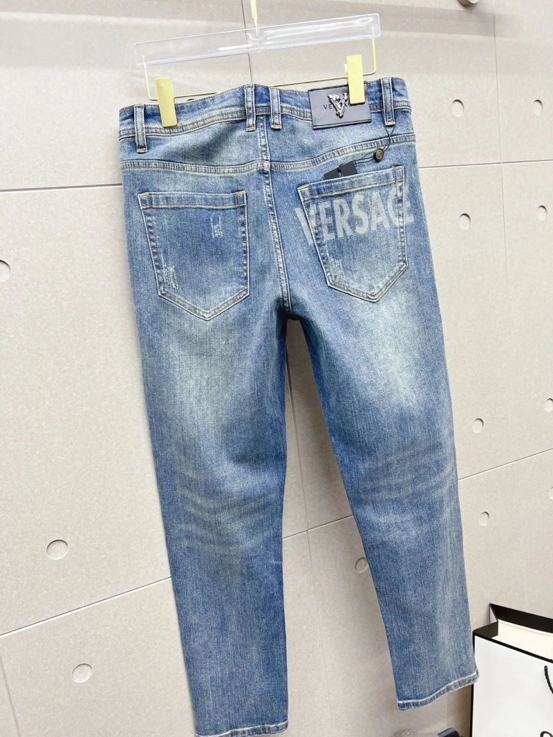 Inexpensive Versace Jeans