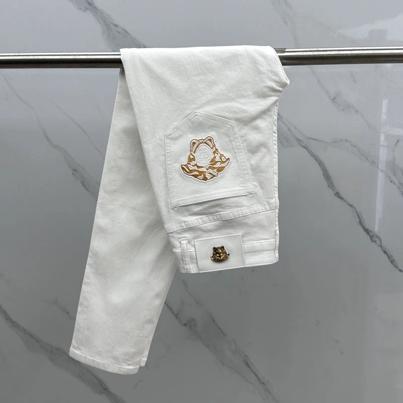 Discounted Versace Jeans
