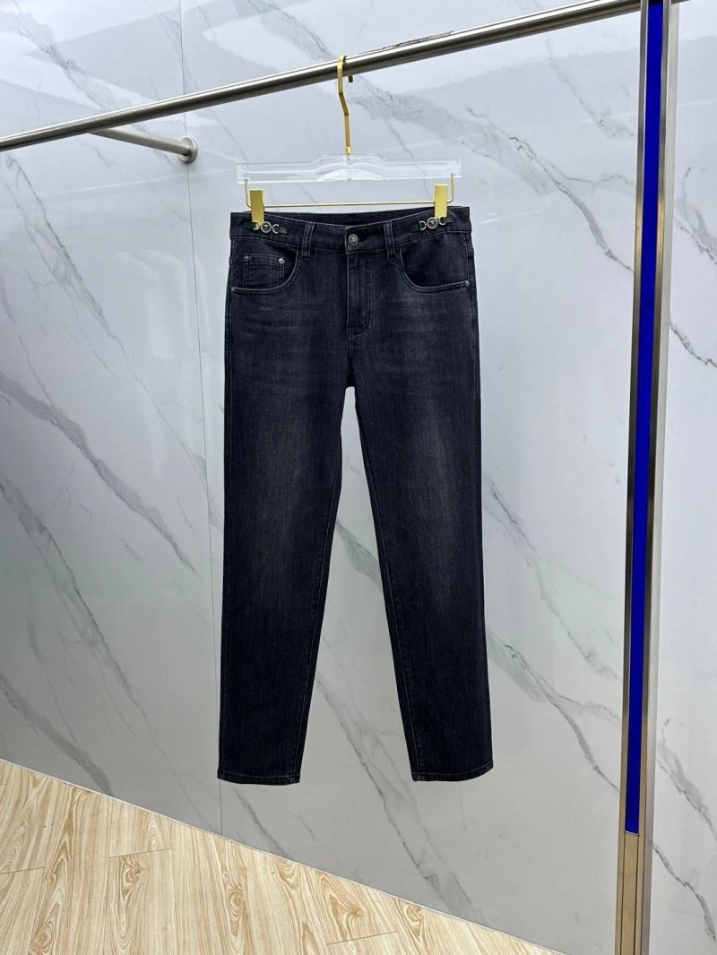 High fidelity Versace Jeans