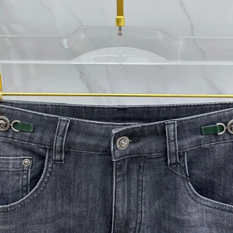 High fidelity Versace Jeans