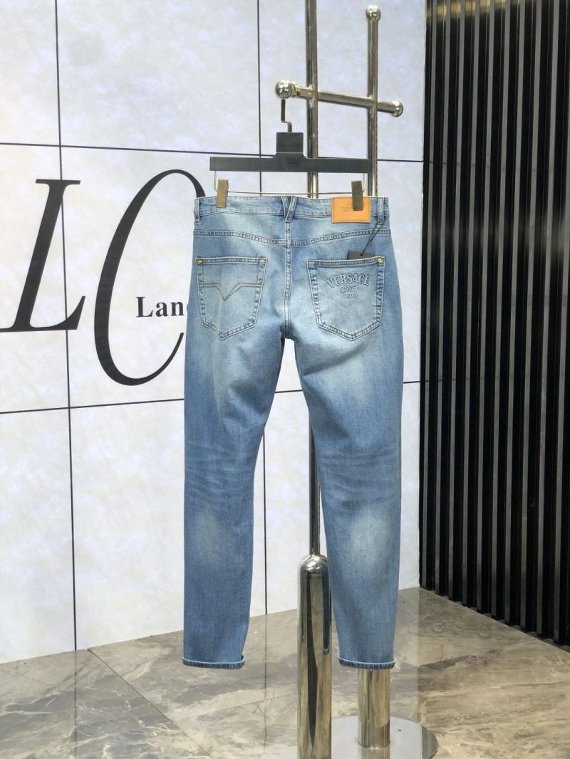 Precise copy Versace Jeans