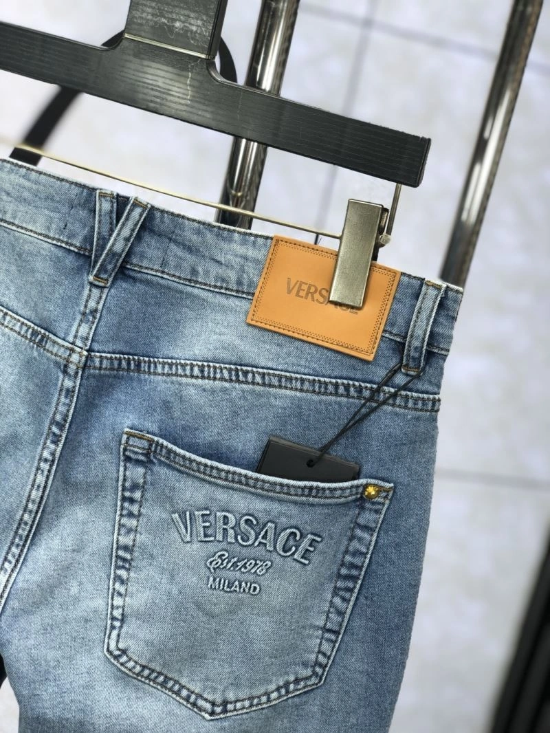 Precise copy Versace Jeans