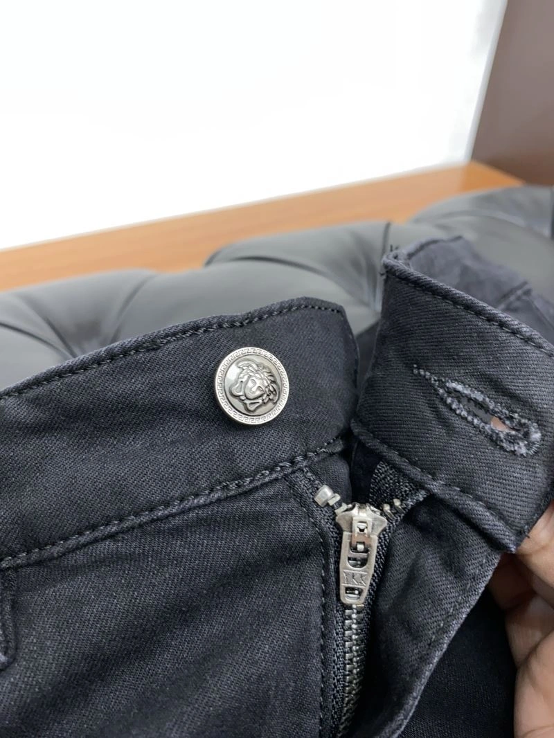 Precise copy Versace Jeans