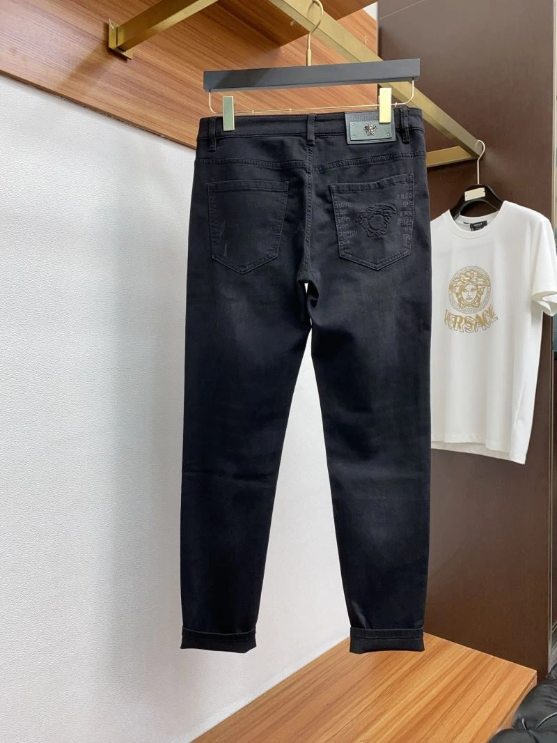 Precise copy Versace Jeans