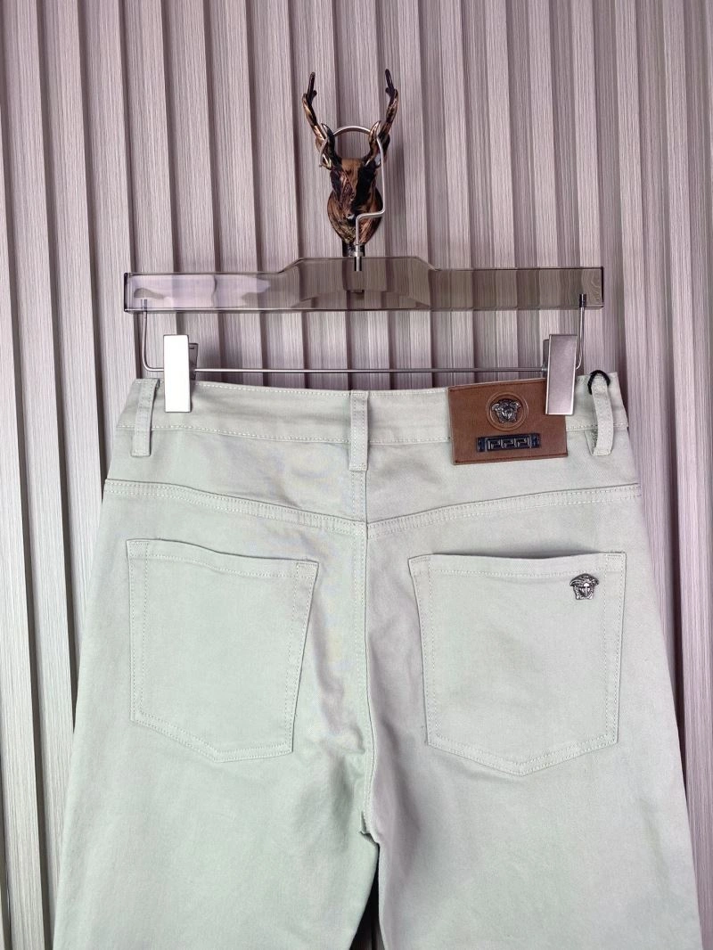High fidelity Versace Jeans