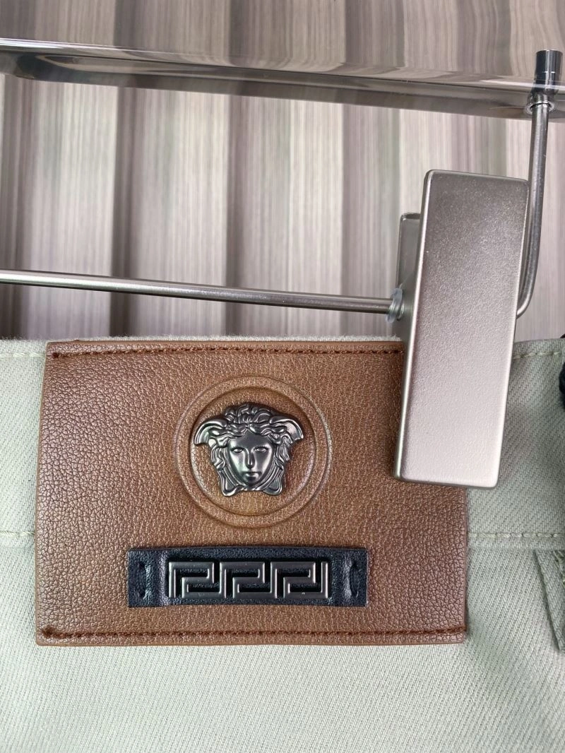 High fidelity Versace Jeans