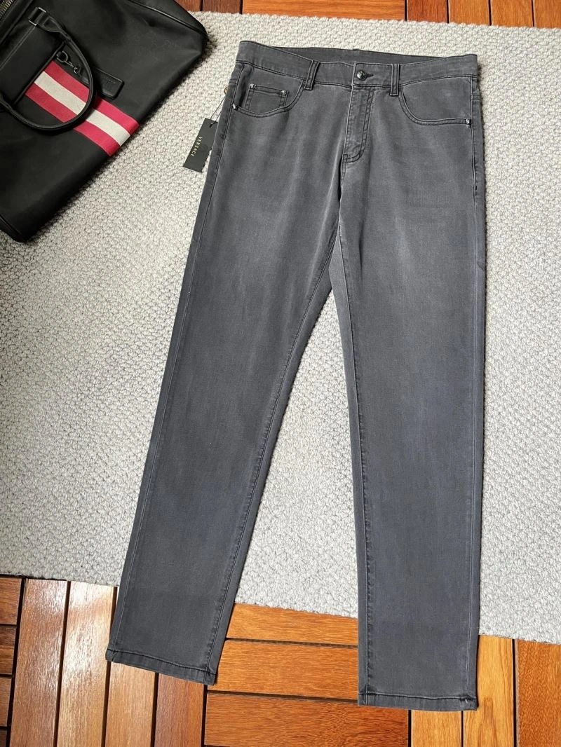 Legit Versace Jeans