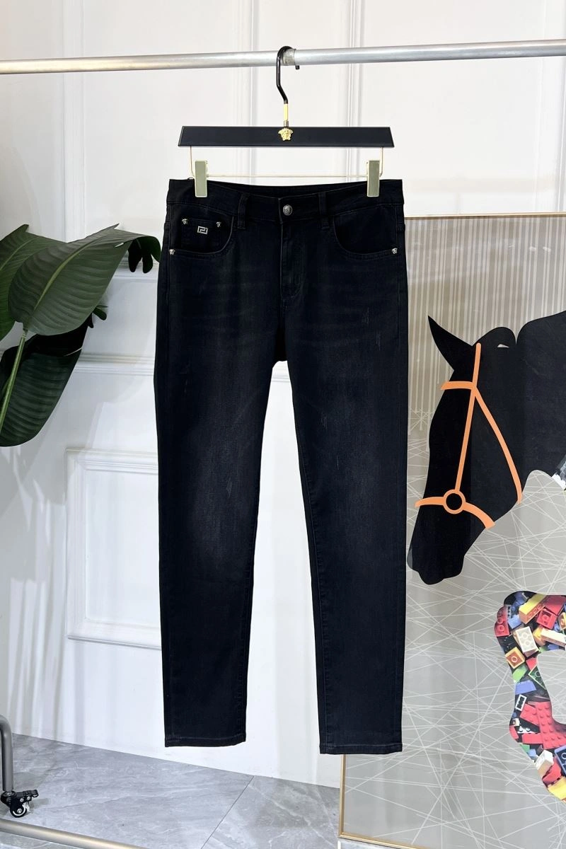High fidelity Versace Jeans