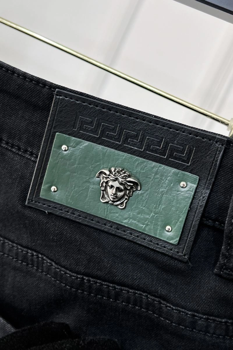 High fidelity Versace Jeans