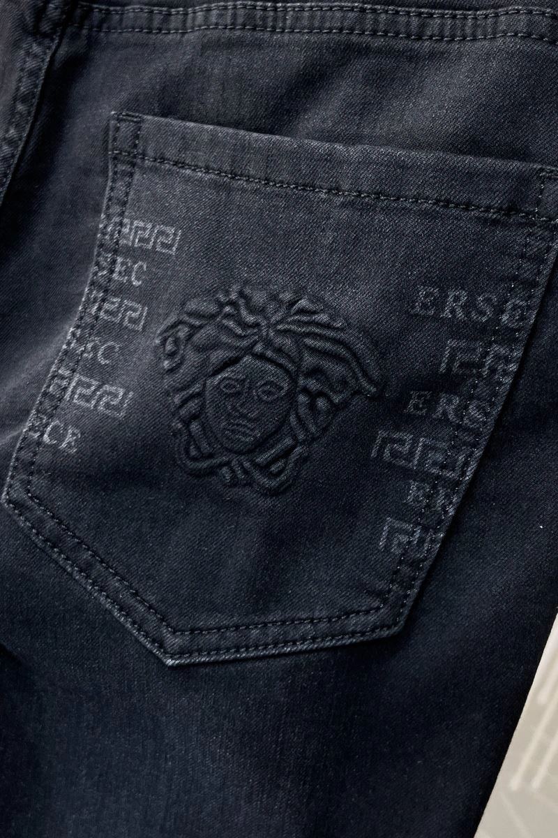 High fidelity Versace Jeans