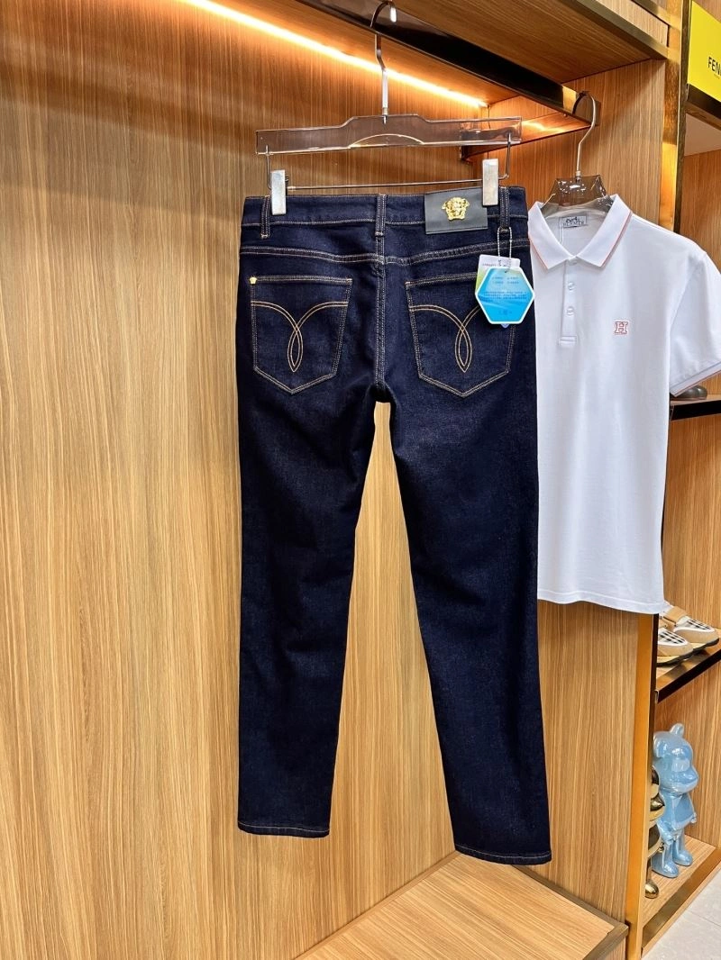 Inexpensive Versace Jeans