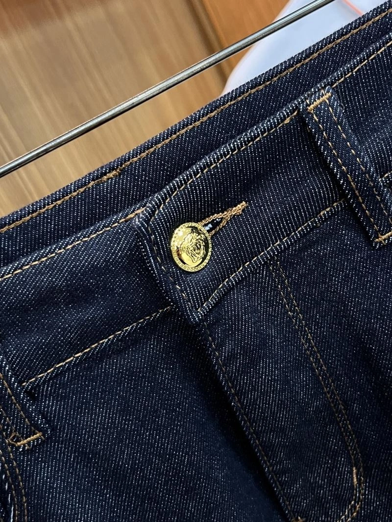 Inexpensive Versace Jeans