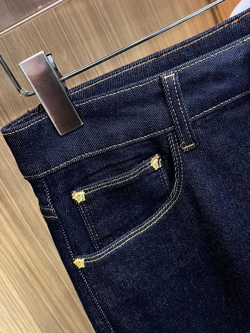Inexpensive Versace Jeans