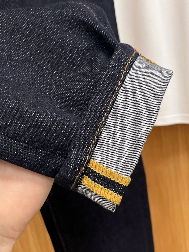 Inexpensive Versace Jeans