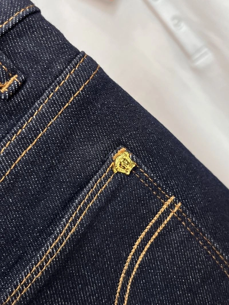 Inexpensive Versace Jeans