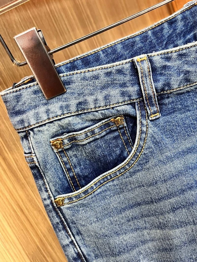 Accurate model Versace Jeans