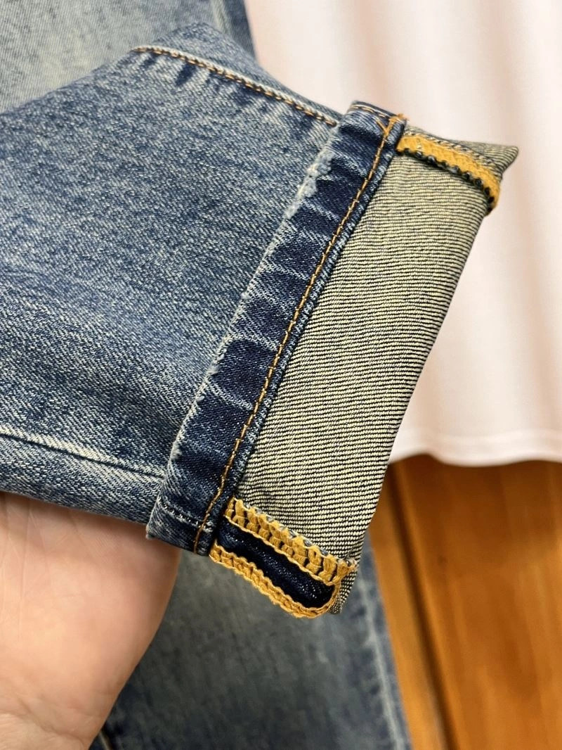 Accurate model Versace Jeans