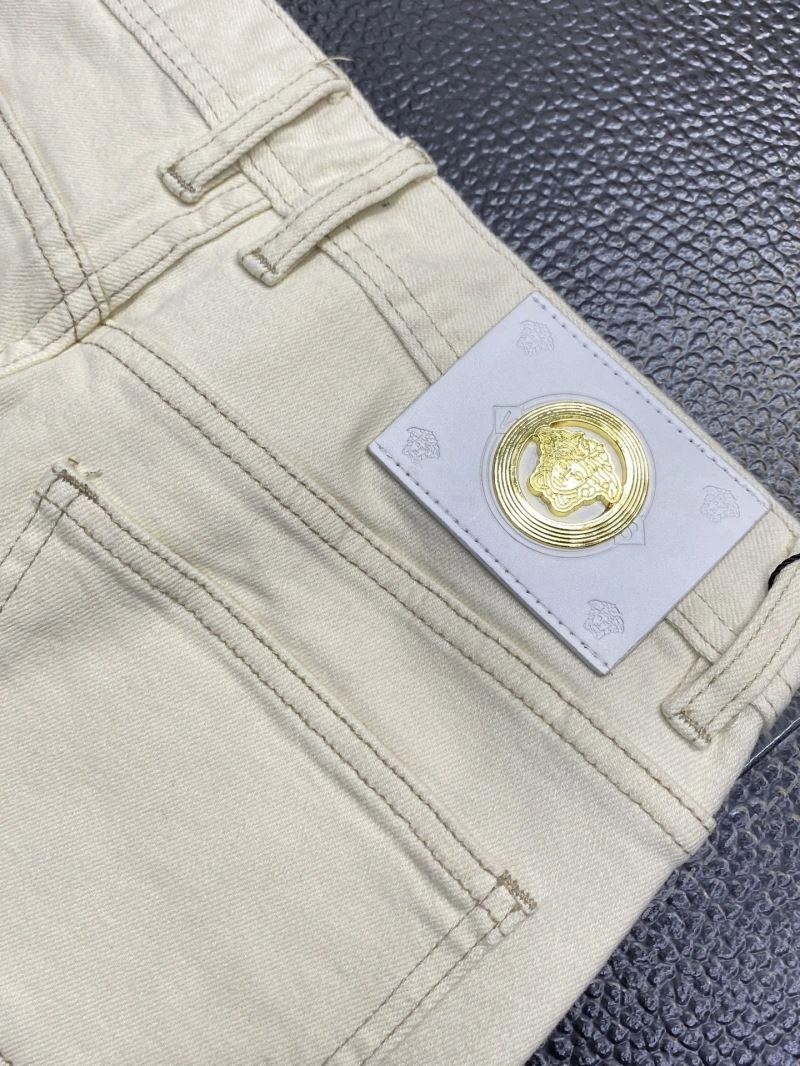 High fidelity Versace Jeans