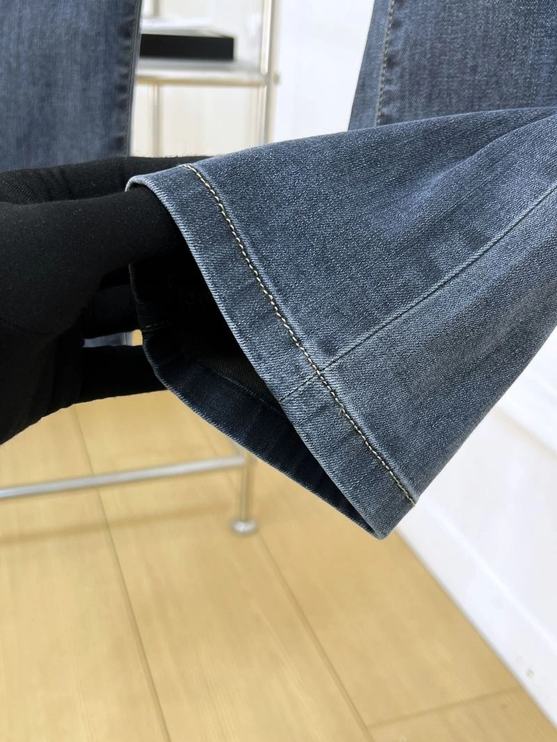 Precise copy Versace Jeans