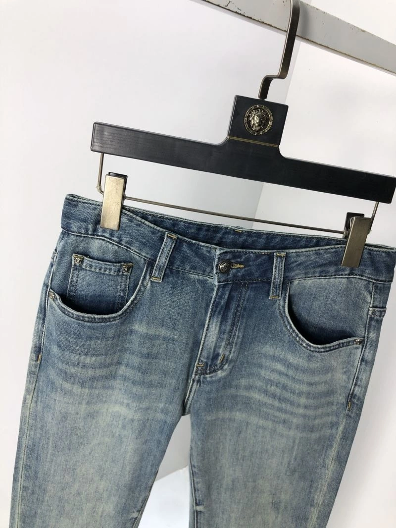 Top match Versace Jeans