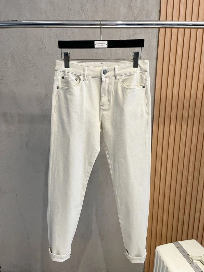 High fidelity Versace Jeans