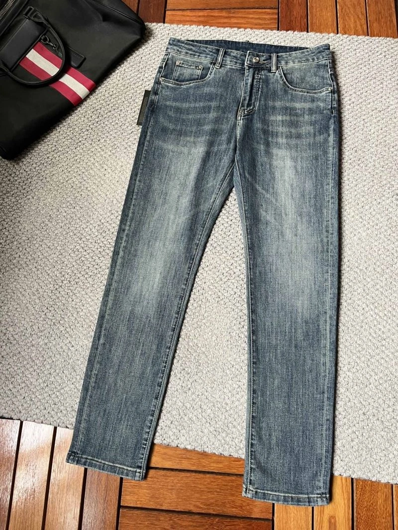Legit Versace Jeans