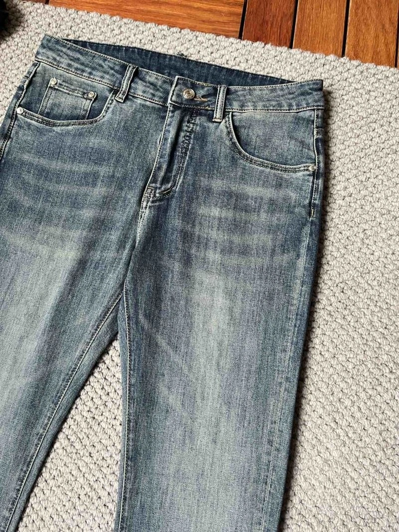 Legit Versace Jeans