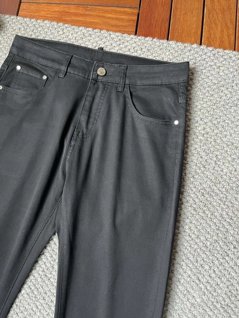 Low-cost Versace Jeans