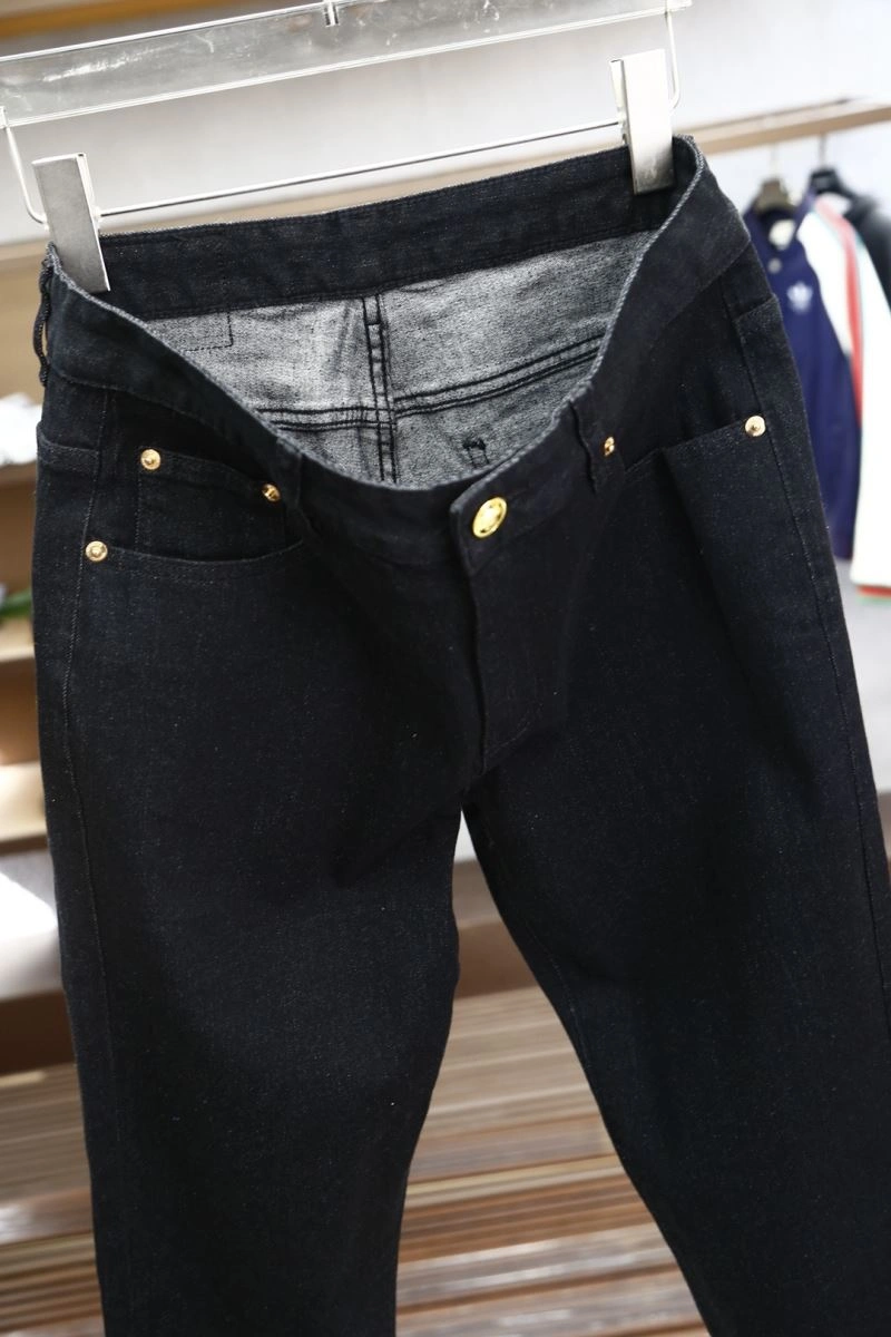 Top match Versace Jeans