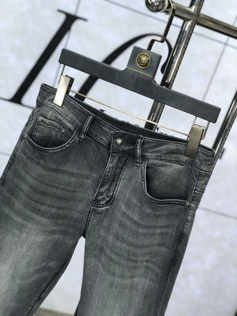 Inexpensive Versace Jeans