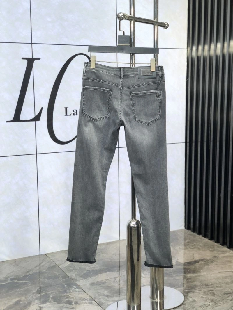 Inexpensive Versace Jeans