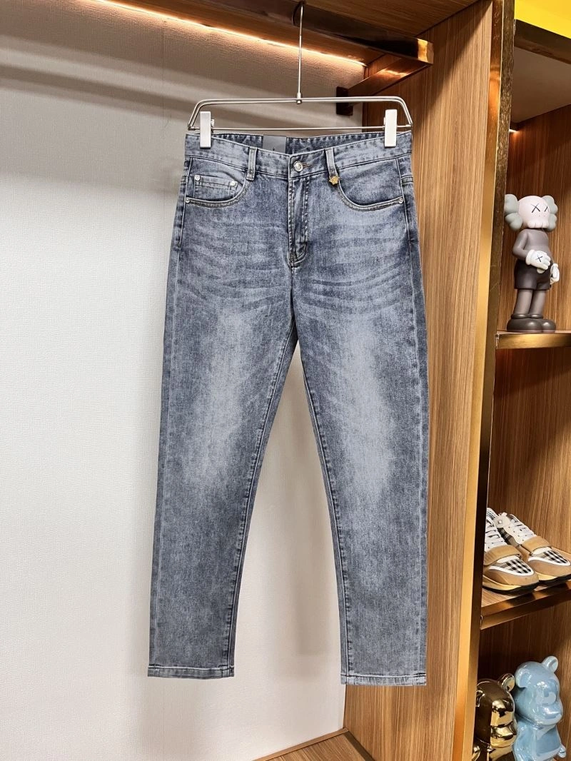 Inexpensive Versace Jeans