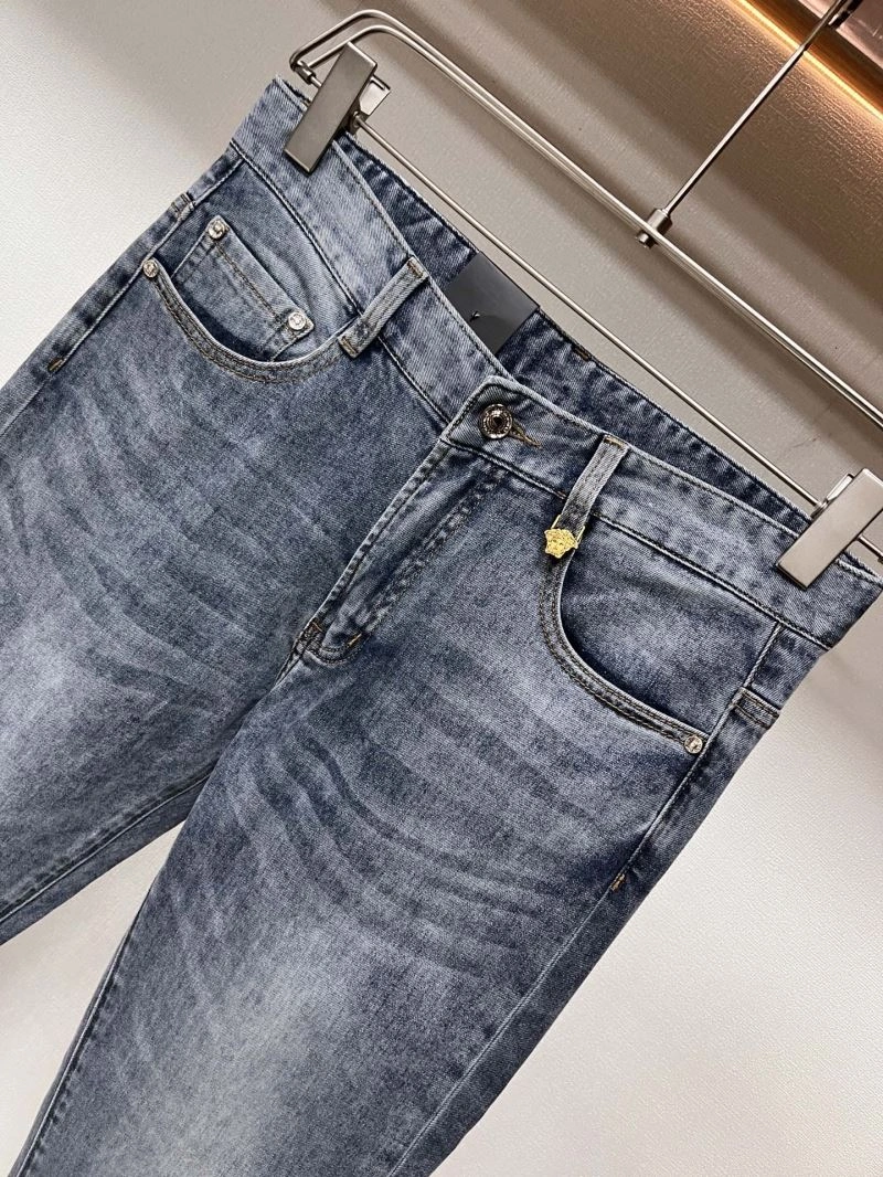 Inexpensive Versace Jeans
