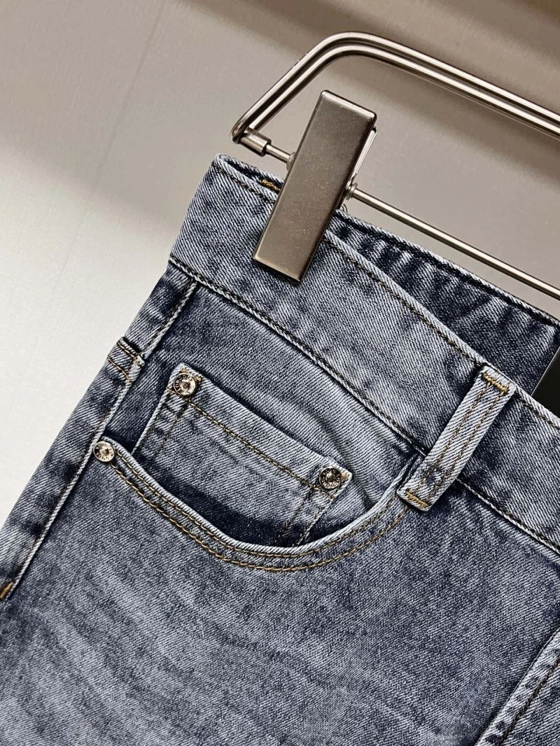 Inexpensive Versace Jeans