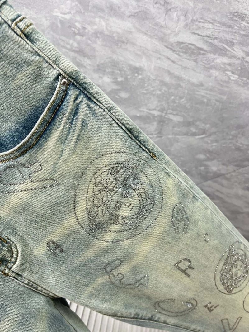 Inexpensive Versace Jeans