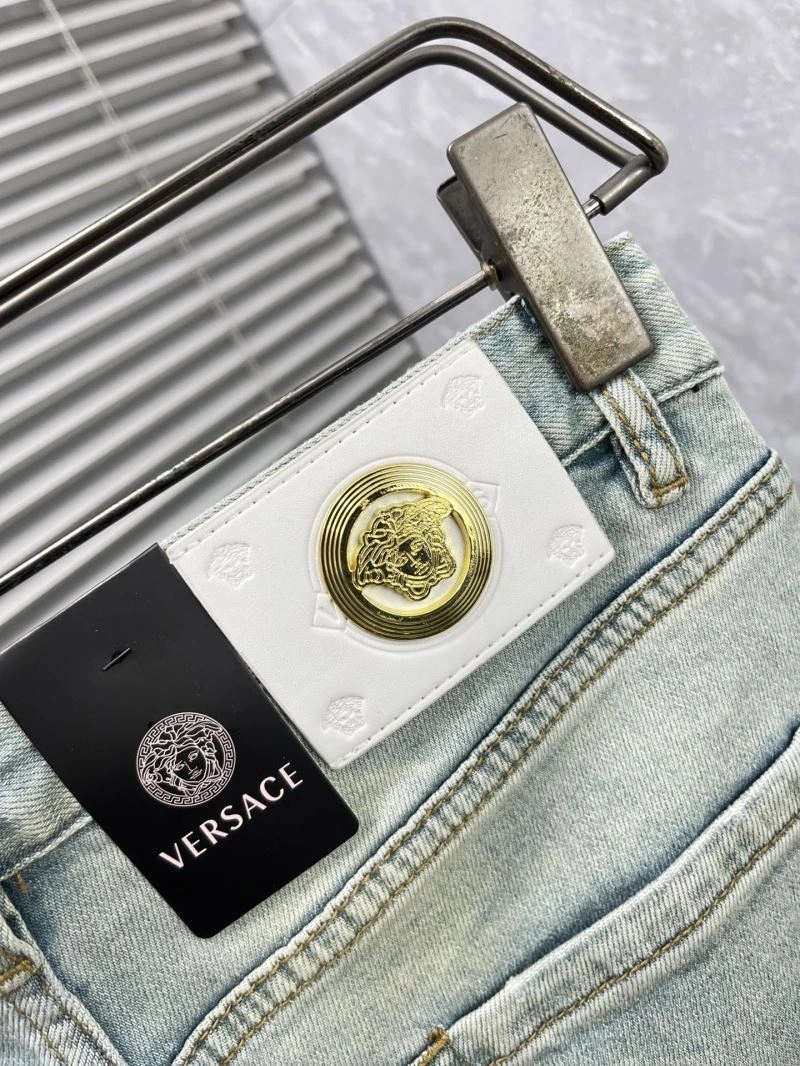 Inexpensive Versace Jeans