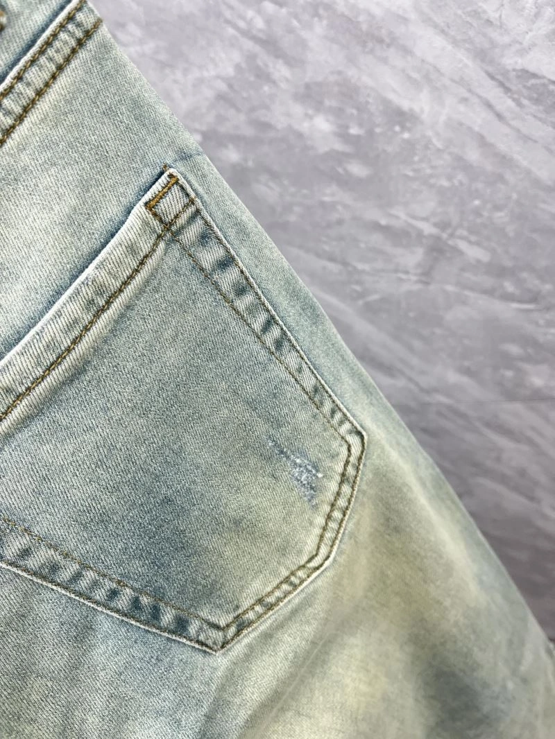Inexpensive Versace Jeans