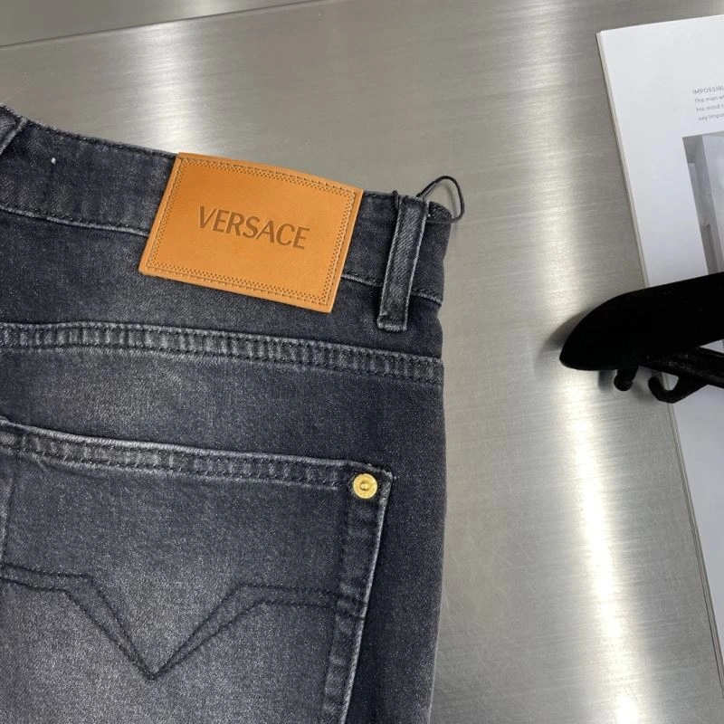 Precise copy Versace Jeans
