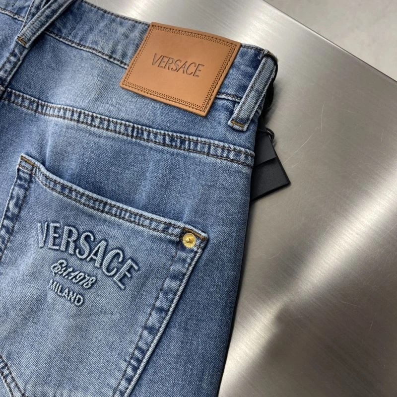 Exact replica Versace Jeans