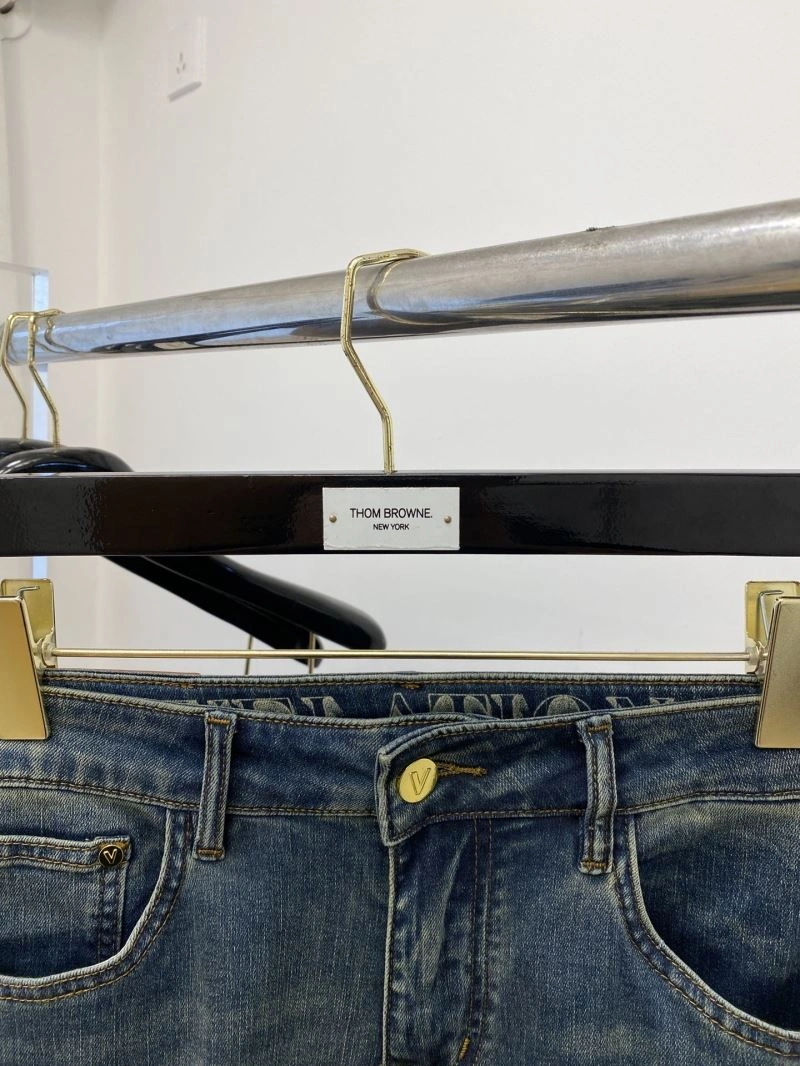 High fidelity Versace Jeans