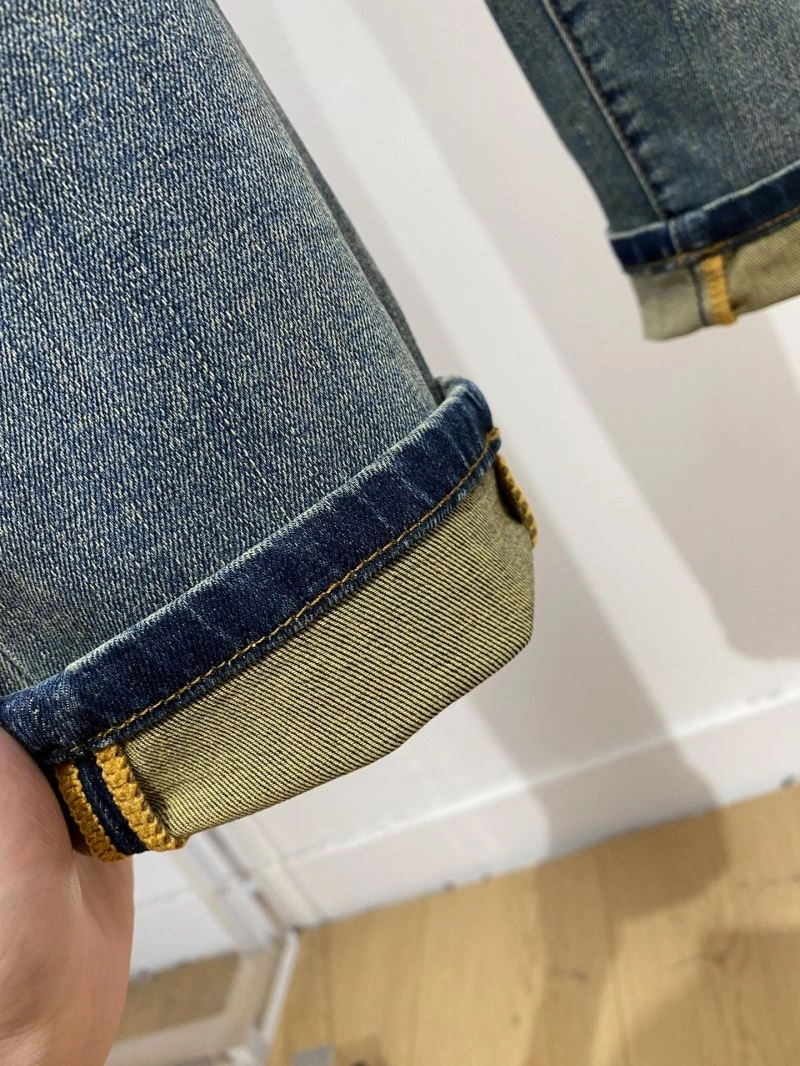 High fidelity Versace Jeans