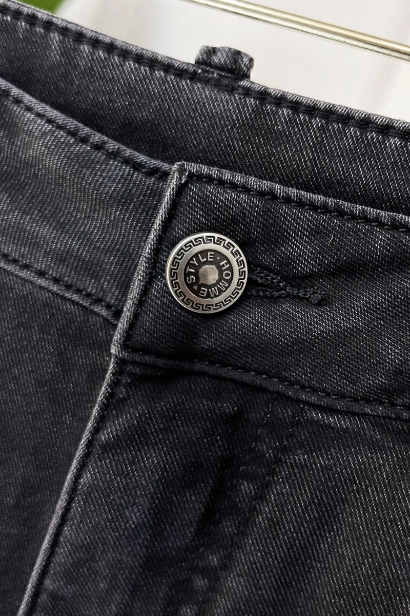 Discounted Versace Jeans