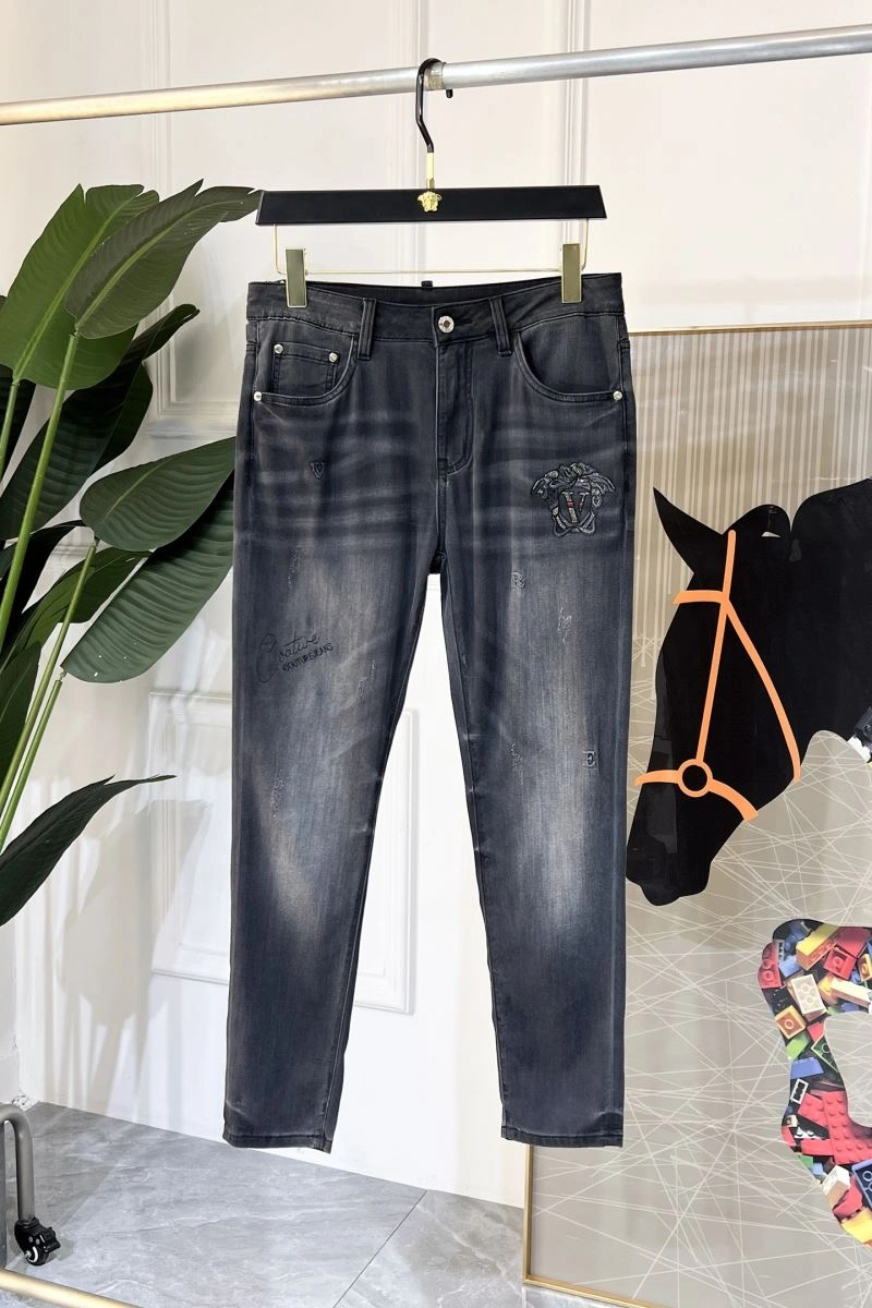Inexpensive Versace Jeans